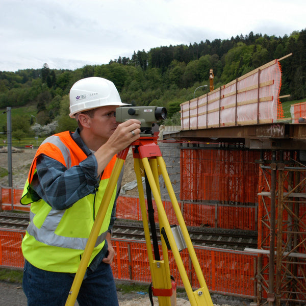 NA2 & NAK2 Automatic Levels – Lewis Instruments Ltd